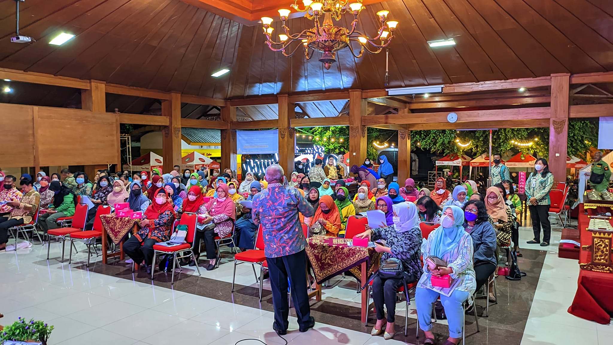 Pengurus PKK Kecamatan Pasarkliwon Ikuti Sosialisasi Adminduk ...